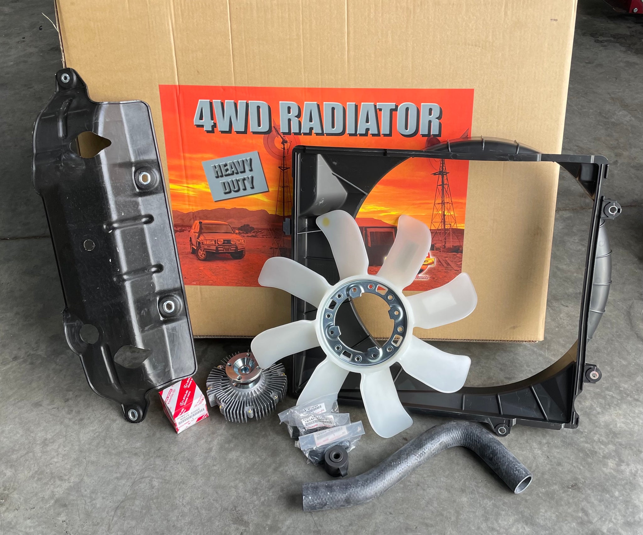 IN STOCK Toyota LandCruiser Radiator Upgrade Kit Aftermarket viscous c ...