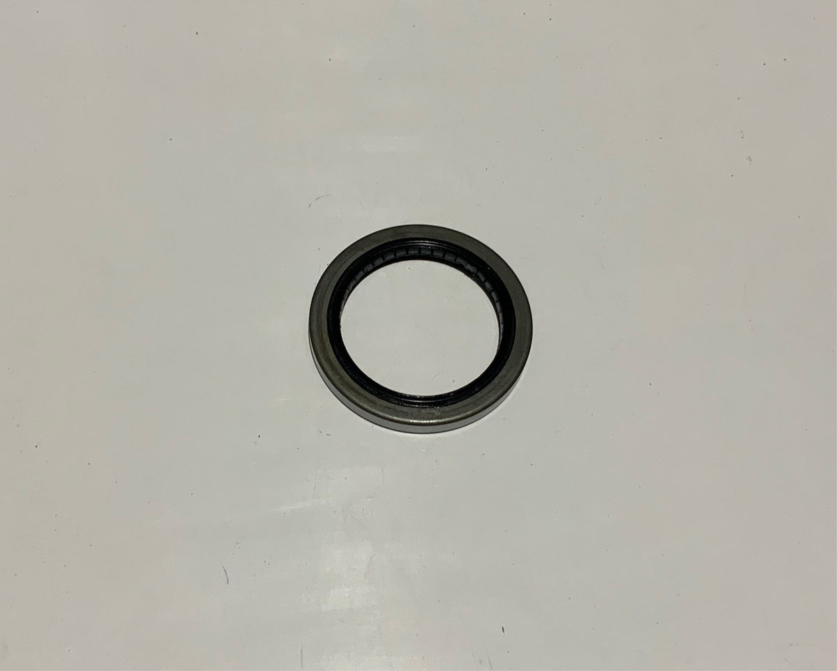 Genuine Toyota Seal for Front Axle Hub – Complete Maintenance Services