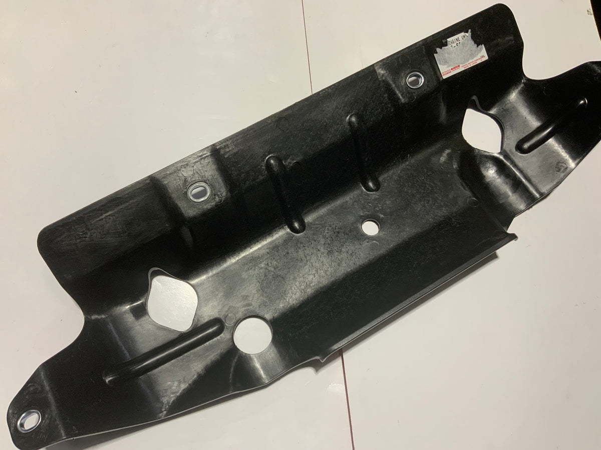 Genuine Toyota LandCruiser Engine Cover – Complete Maintenance Services