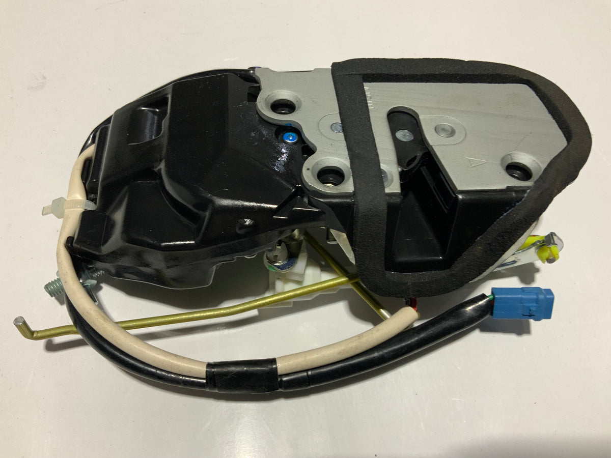 Genuine Toyota LandCruiser Back Door Lock Assembly – Complete ...