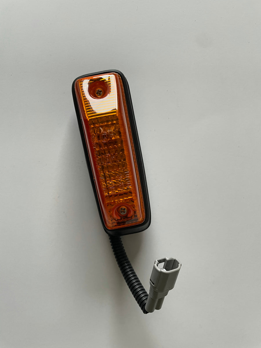 Genuine Toyota RH Turn Signal Lamp Assembly – Complete Maintenance Services