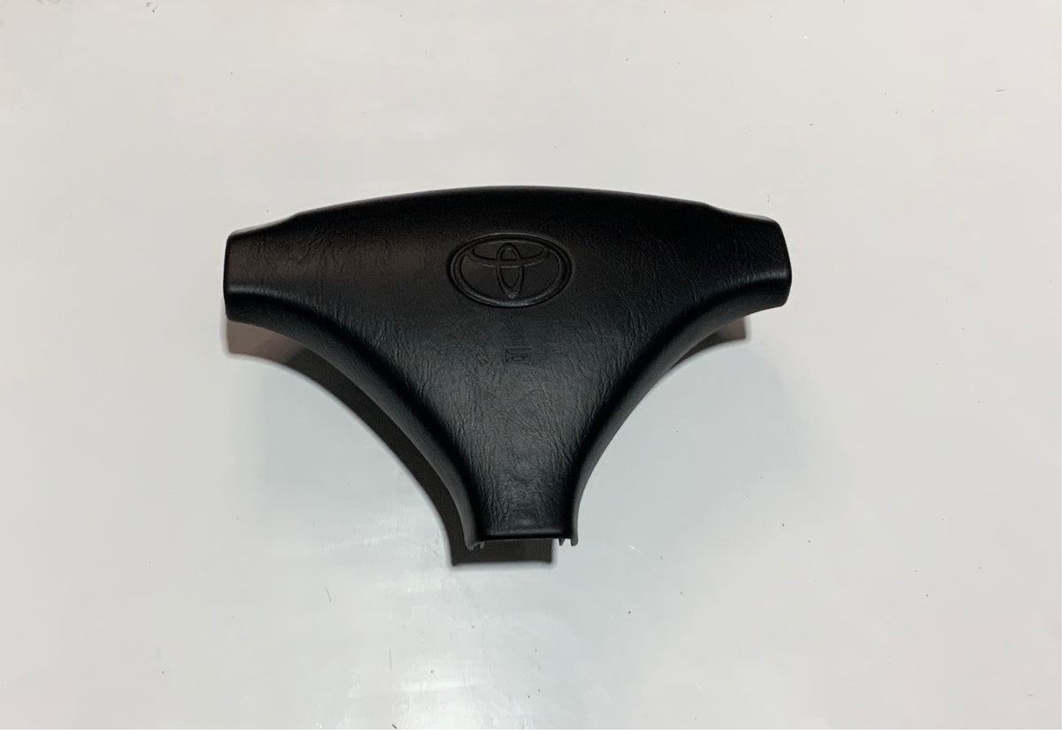 Genuine Toyota Horn Button Assembly – Complete Maintenance Services