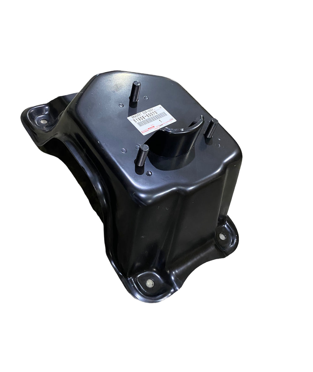 PRE ORDER 75 series wheel bracket suit troopy – Complete Maintenance ...